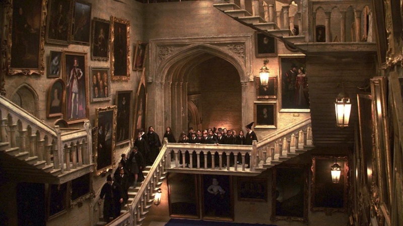 The Creepy Reason Why Hogwarts Staircases Move – Hogwarts Insider